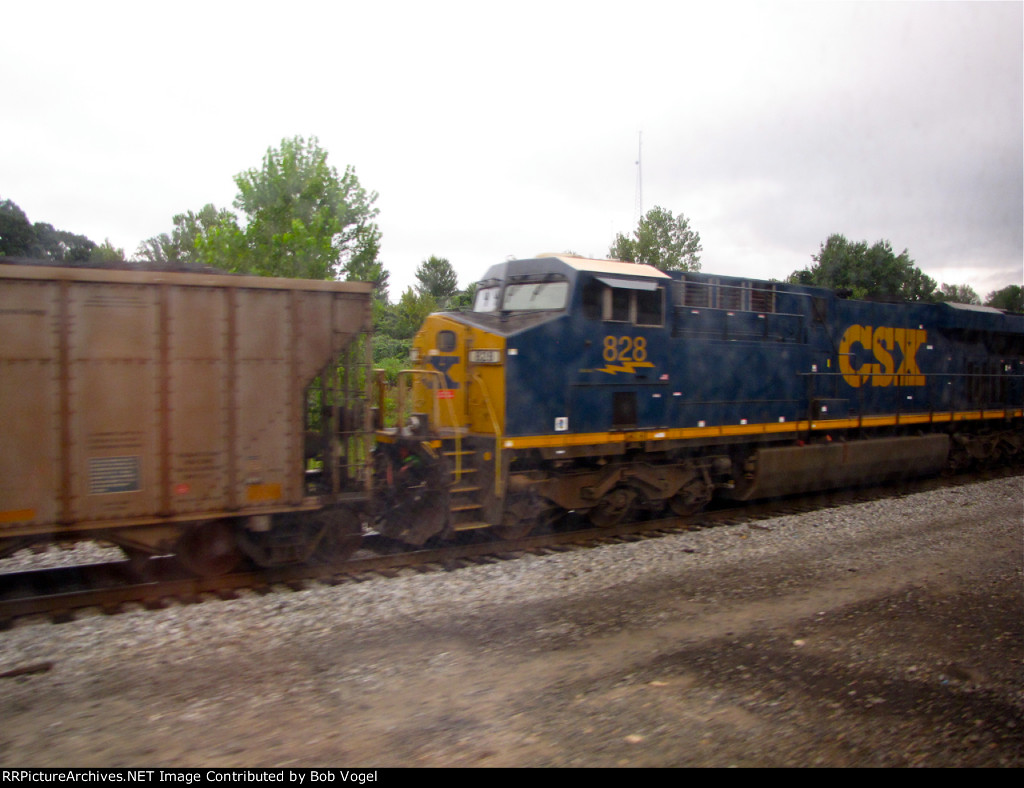 CSX 828